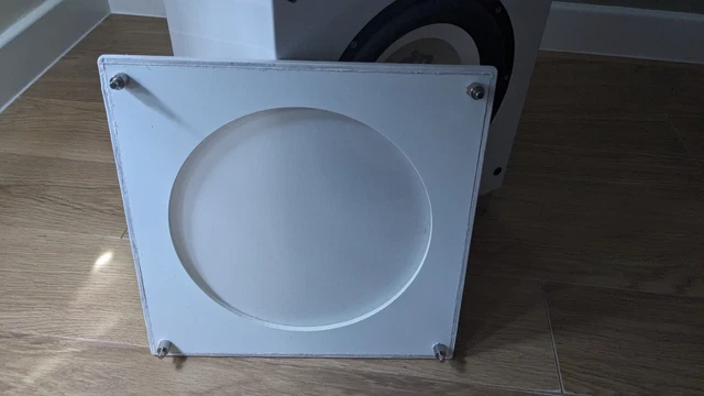 REL T/9I SUBWOOFER in gloss white, boxed, all accessories £599.00 ...