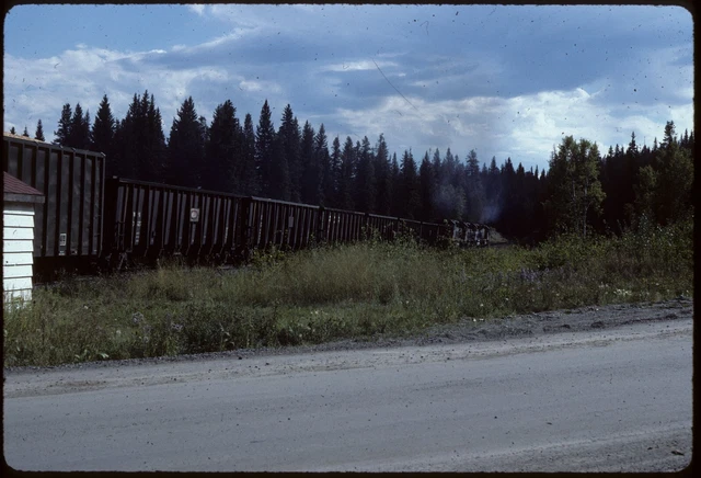 MB10-82 ORIGINAL COLOUR Slide BC Rail EMD SD40-2 #752 at Enterprise, BC $3.00 - PicClick CA