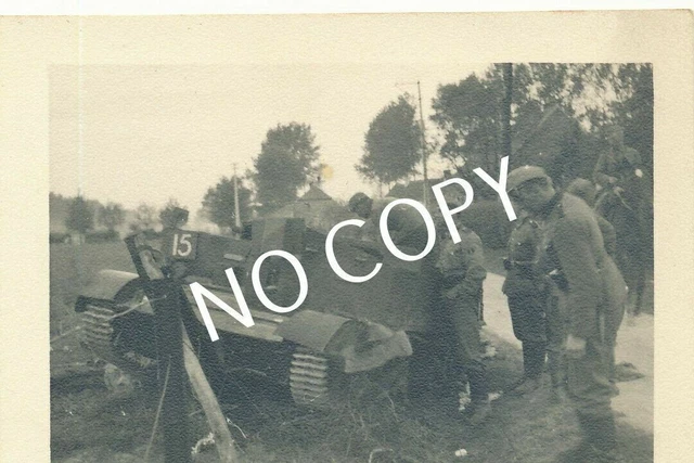 FOTO WK II, Soldaten Panzer Kennung 15 Straßengraben B 1.57 EUR 34,90 ...
