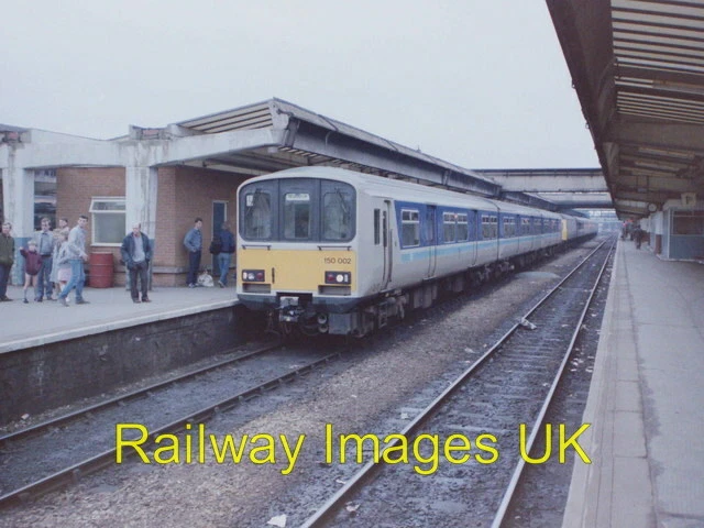 RAILWAY PHOTO CLASS 150 DMU "Sprinter" Train at Derby 1985 £2.00 ...