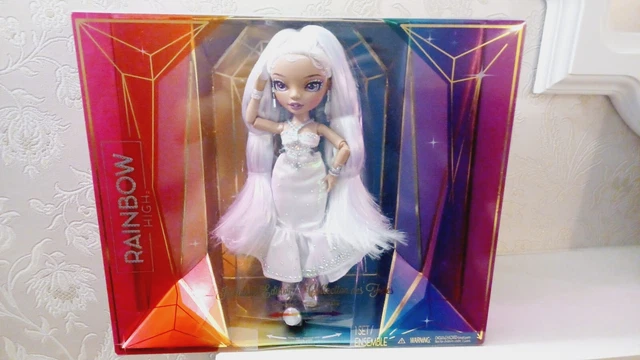 RAINBOW HIGH HOLIDAY Edition Special Limited Edition Collector Doll ... RAINBOW HIGH HOLIDAY Edition Special Limited Edition Collector Doll ...