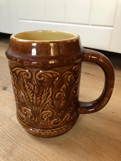 BIERKRUG KERAMIK BRAUN Relief DDR EUR 2,50 - PicClick DE