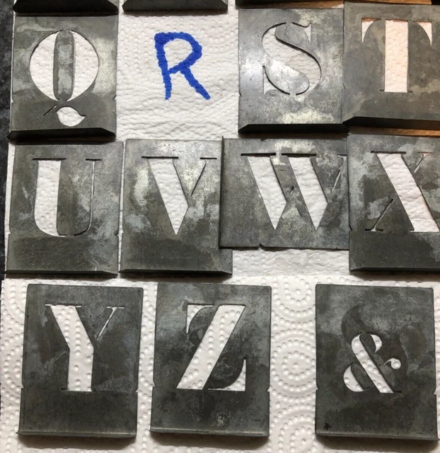 ANCIEN POCHOIR GABARIT en zinc, Alphabet A...à..Z ( sauf EGR) et son ...