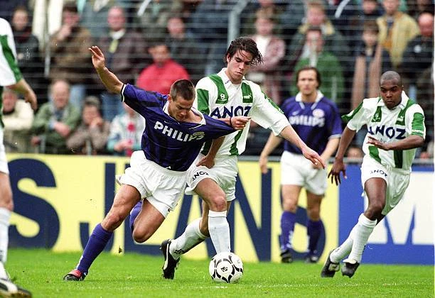 GILLES DE BILDE of PSV, Melchior Schoenmakers of FC Groningen, Bou ...