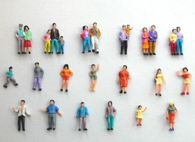 FIGURES TRAVELERS PASSERSBY Kids Couples 1:87 H0 Set 50 Piece F4a £8.90 ...