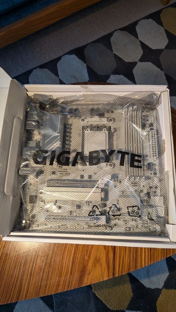 GIGABYTE B850M DS3H ICE AMD Motherboard (Read Description) £31.90 ...
