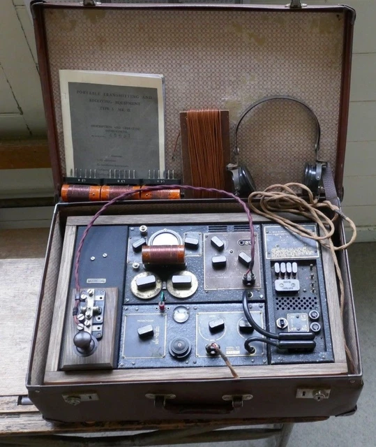 WORLD WAR TWO WW2 Type 3 Mk2 'B2' Spy Radio: Clandestine radio: B2 ...