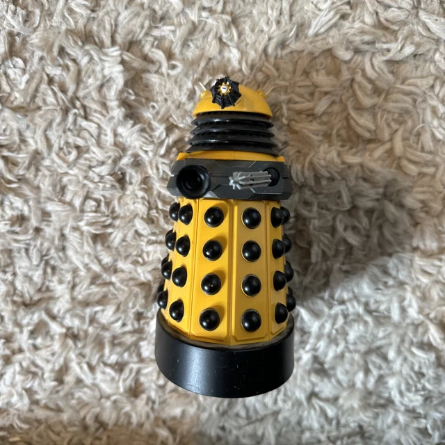 DOCTOR WHO PARADIGM Eternal Dalek Figure 5.5 inch. 2010 Yellow Dr ...