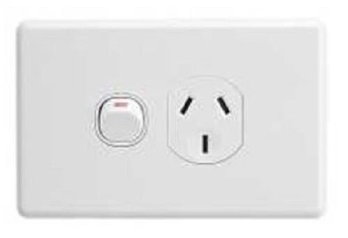 CLIPSAL C2000 SINGLE SWITCHED SOCKET 1-Pole 250V 10A 3-Pin, Horizontal ...