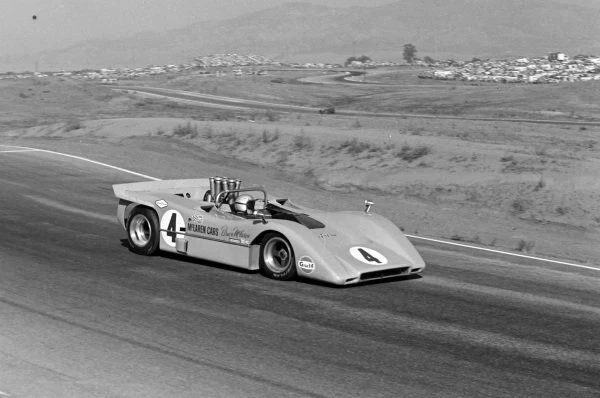BRUCE MCLAREN, MCLAREN M8A Chevrolet Can Am Riverside 1968 Racing Old ...