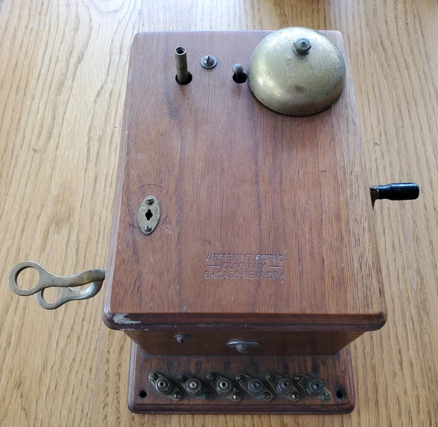 ANTICA SCATOLA OPERATORE telefono elettrica western 1893 coda di ...