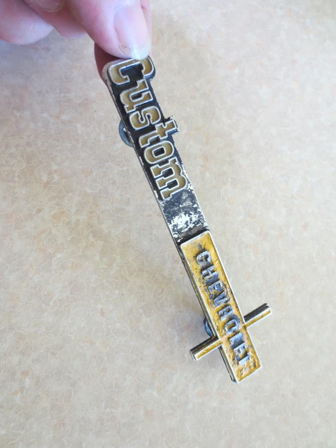 ORIGINAL CHEVROLET CUSTOM truck dash badge / emblem - Chevy - EUR 29,10 ...