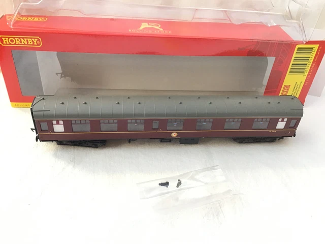 HORNBY R4715 BR MK1 corridor composite class coach ' M15679 ' ( WITH ...