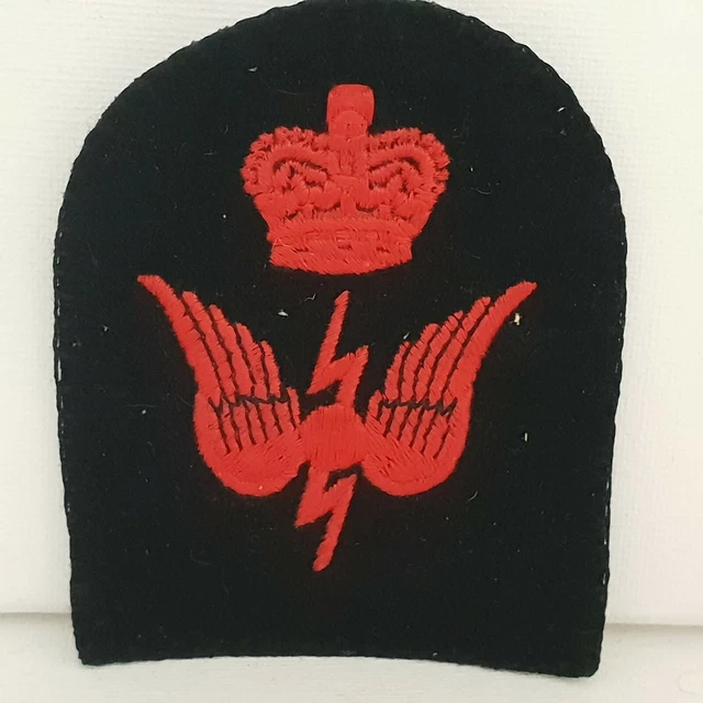 ROYAL NAVY RADIO Operator Petty officer trade branch red on navy £7.65 ...