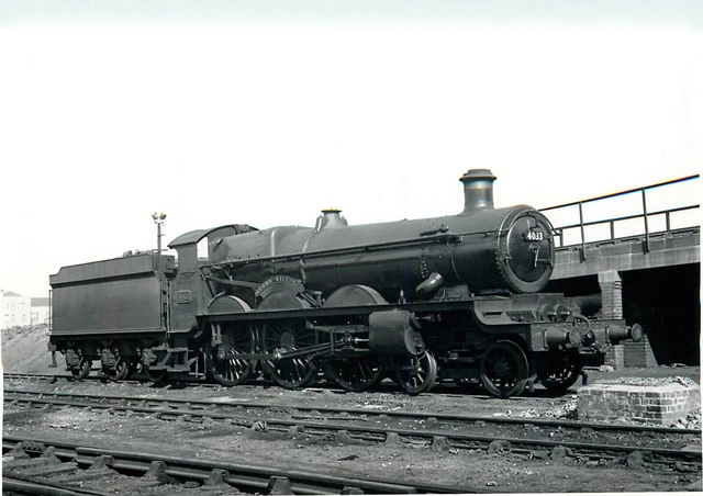 PHOTOGRAPH GWR 4033 Queen Victoria Steam Locomotive Swindon Works (GWR ...