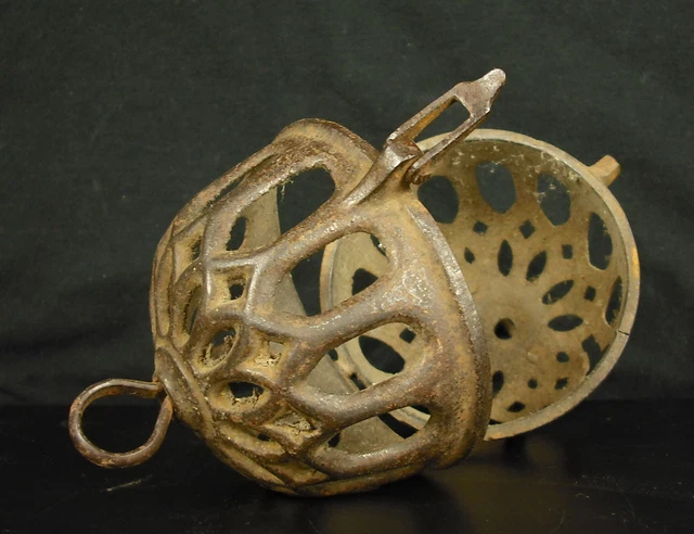 PULL-STRING BUTCHERS HANGING Butchers Curiosity Butchery Butcher's ...