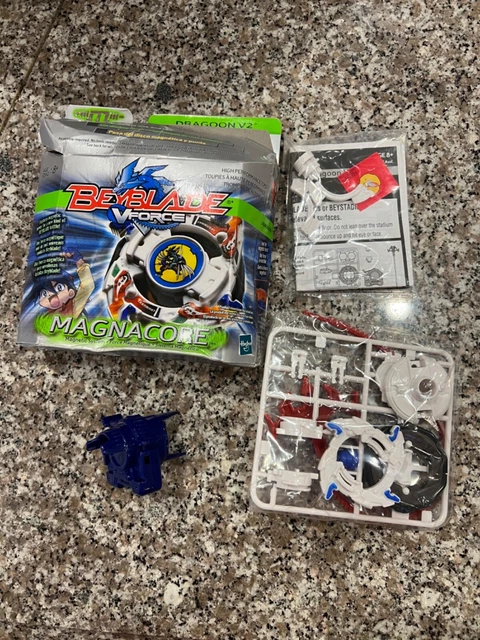 HASBRO BEYBLADE V Force Magnacore Dragoon V2, Beyblade scellé EUR 41,56 ...