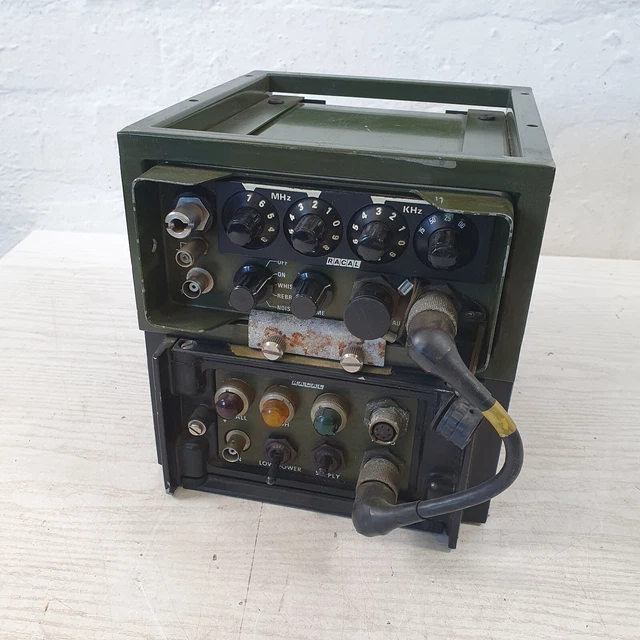 MILITARY RADIO RACAL TRA967 & TA 970H VHF Amplifier - B4 £299.99 ...
