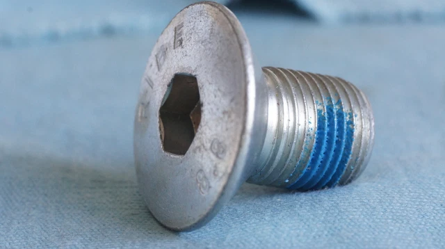 MERCEDES LENKRADSCHRAUBE A 1269900312 R129 W201 W126 R107 selten rar ...