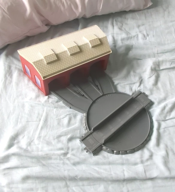 ERTL THOMAS THE Tank Engine And Friends Turntable & Sheds Vintage 1996/ ...