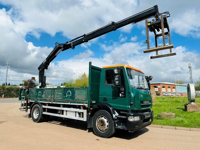 2016 (16) IVECO Eurocargo 18025 18 Ton Dropside, Hiab Xs122 Hiduo Crane ...