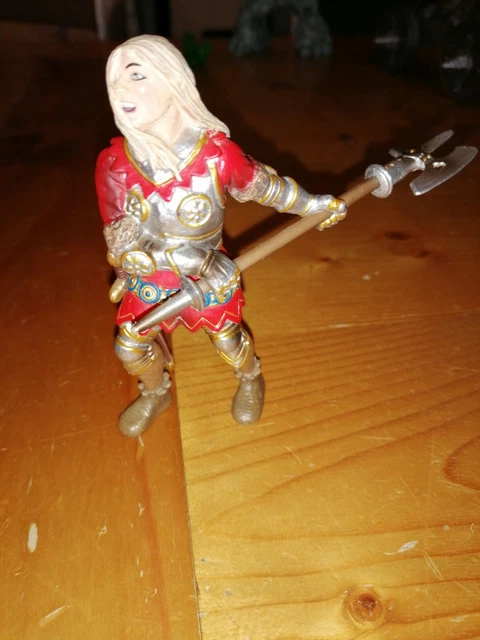 SCHLEICH WORLD OF Knights Red Halberd Halberdier £9.99 - PicClick UK