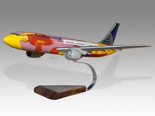 BOEING 777-200 CONTINENTAL Max NYC 2000 Solid Wood Handmade Desktop ...