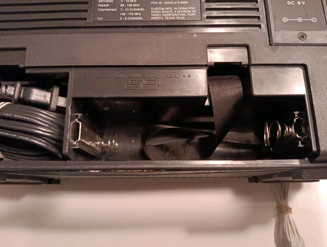 VINTAGE RADIO SHACK, SW100, 12-649, Multiband Receiver/Shortwave AM/FM ...