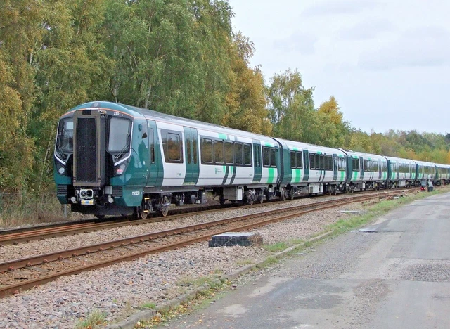 CLASS 730 NO 730230 in londonon north western at gasgoine wood £1.20 ...