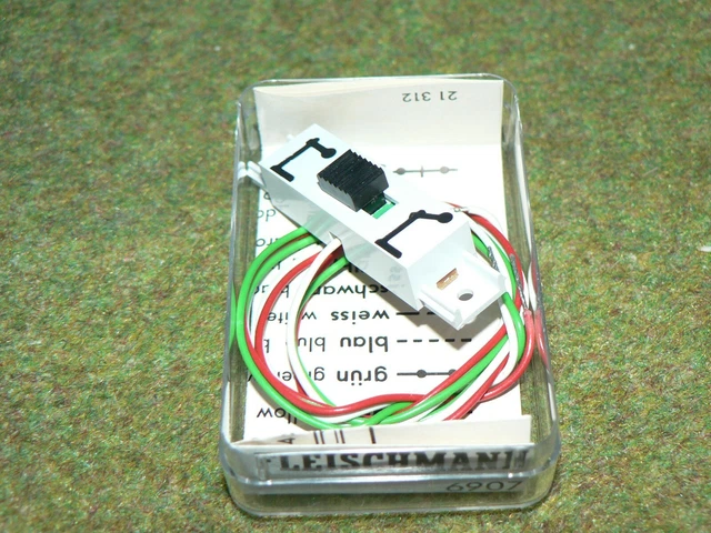 H0 FLEISCHMANN 6907 Stellpult für Gleisbild-Stellwerk OVP EUR 4,99 ...