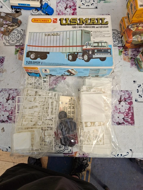 MATCHBOX/AMT 1/25 US Mail Ford C900 Zugmaschine und Auflieger OVP PK 8402 EUR 59,99 - PicClick DE