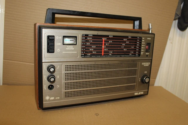USSR SELENA VEGA 215 8 Band Transistor Radio - untested £26.59 ...
