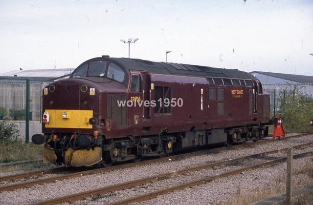 WEST COAST RAILWAYS Class 37 37706 York Original Colour Railway slide £ ...