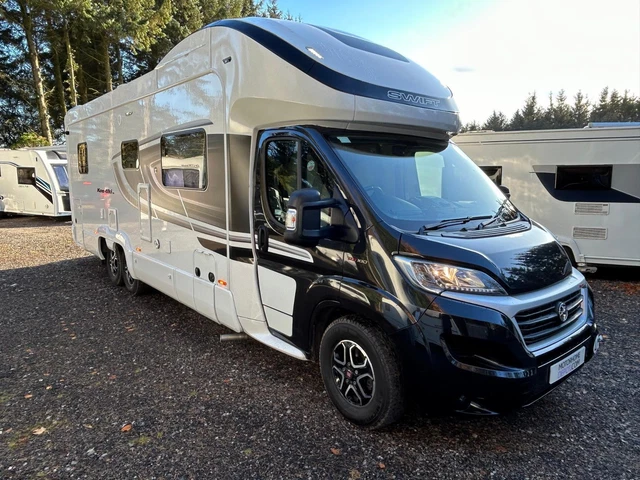 SWIFT KON-TIKI 650 Highline Automatic 6 Berth Island Bed Motorhome FOR ...
