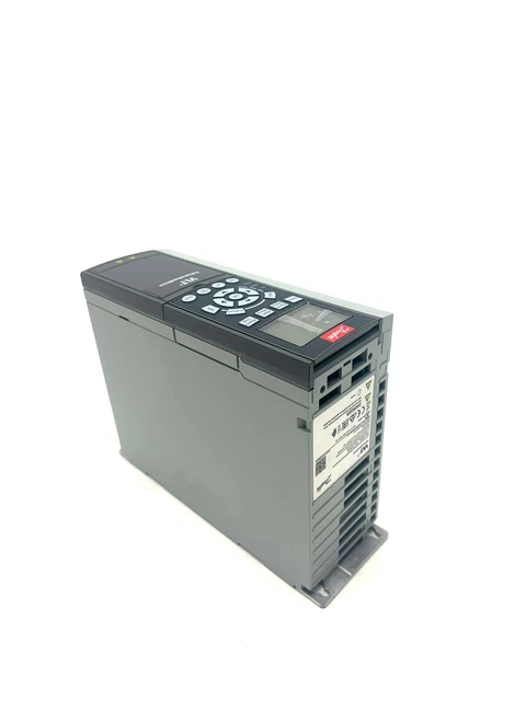 DANFOSS VLT AUTOMATIONDRIVE FC-302P1K5 1.5kW FC-302P1K5T5E20H1 ...
