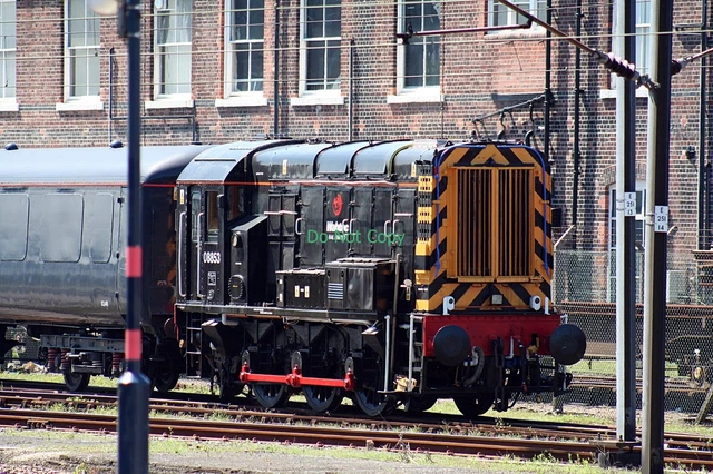 6X4 GLOSSY PHOTO BR Class 08 08853 @ Doncaster c.2008 [CW] £1.10 ...