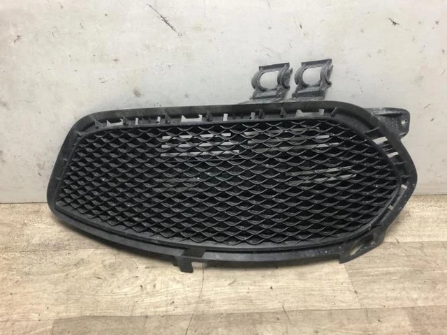 GRILLE DE PARE choc MERCEDES CLASSE CLA 117 A1178852322 EUR 40,00 ...