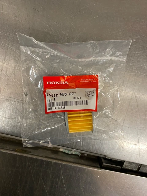 GENUINE HONDA C125 Super Cub 2022-2024 Oil Filter - 15412-MGS-D21 £10. ...