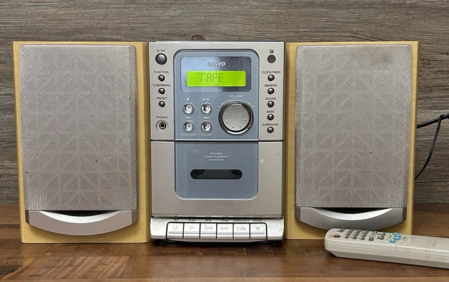 SANYO DC-DA1000 MICRO Component System CD Player Cassette FM Radio Hi ...