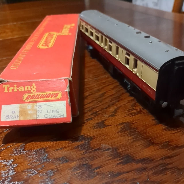 TRIANG R28 BRAKE coach M34000 with box £5.50 - PicClick UK