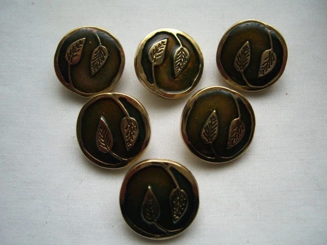 GOLD, LEAF DESIGN ON BROWN ENAMEL EFFECT VINTAGE/ RETRO BUTTONS x 6 ...