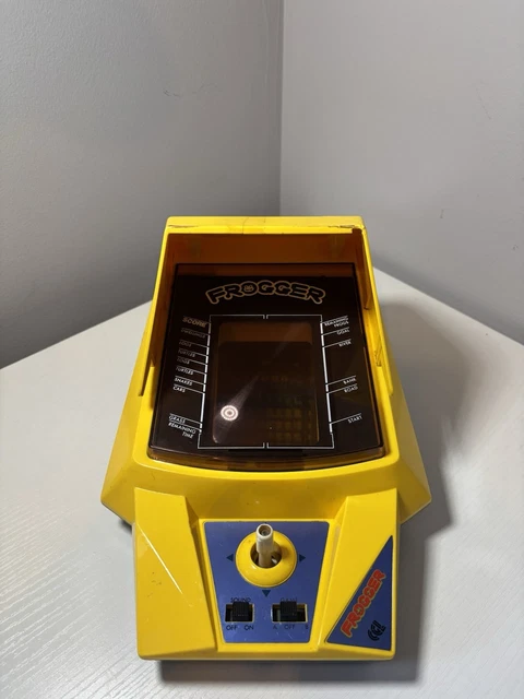 VINTAGE 1980S CGL Konami FROGGER Table Top Arcade Game - Tested ...