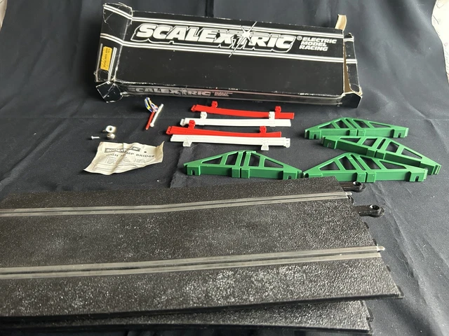 SCALEXTRIC - CLASSIC C111 High Hump Bridge £0.99 - PicClick UK