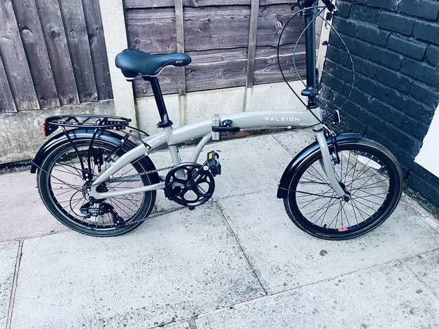 RALEIGH EVO TWO Folding Bike - Commuter Bicycle - Grey £150.00 ... RALEIGH EVO TWO Folding Bike - Commuter Bicycle - Grey £150.00 ...