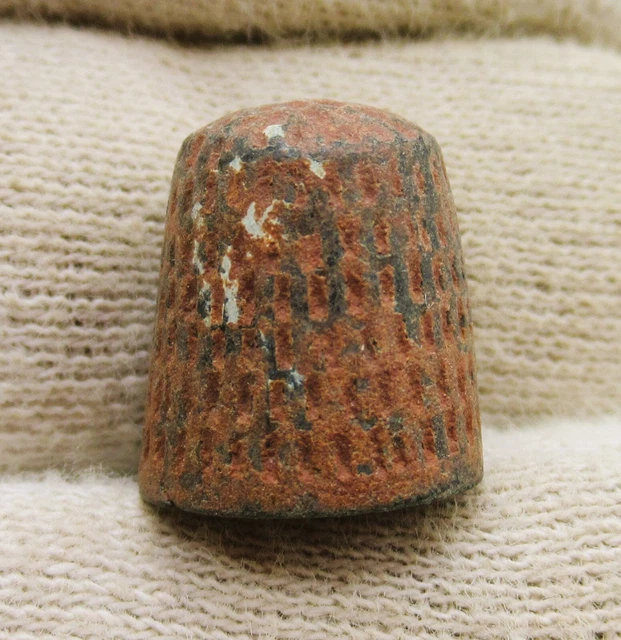 ANCIENT BRONZE DECORATED Thimble. Probably Medieval Era EUR 1,16 ...