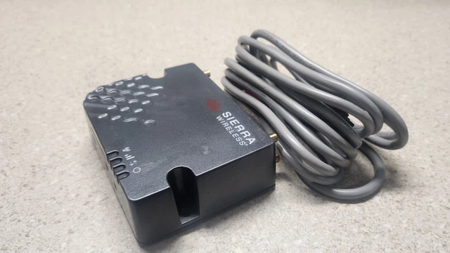 SIERRA WIRELESS AIRLINK RV50 1102555 Industrial LTE Router/Cellular ...