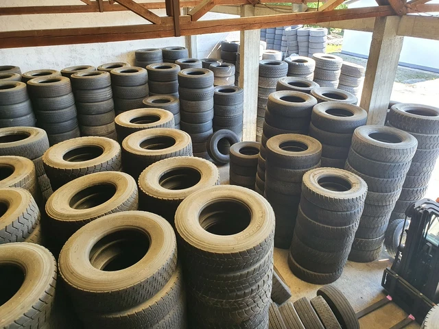 USED TYRES EXPORT 315/70R22,5 Gebrauchtreifen für Export EUR 35,00 ...