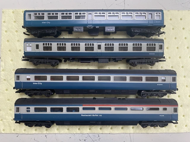 OO GAUGE BR Blue / Grey Mk2’s / MK3’s x 4. £34.99 - PicClick UK
