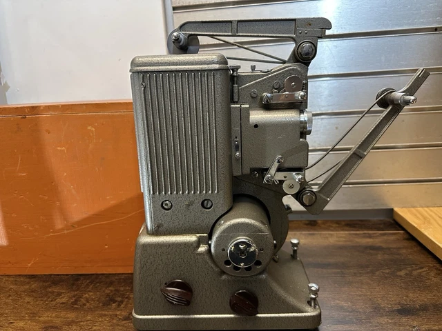 VINTAGE SPECTO (TYPE PC) 500 watt Variable Speed 8mm Film Projector ...