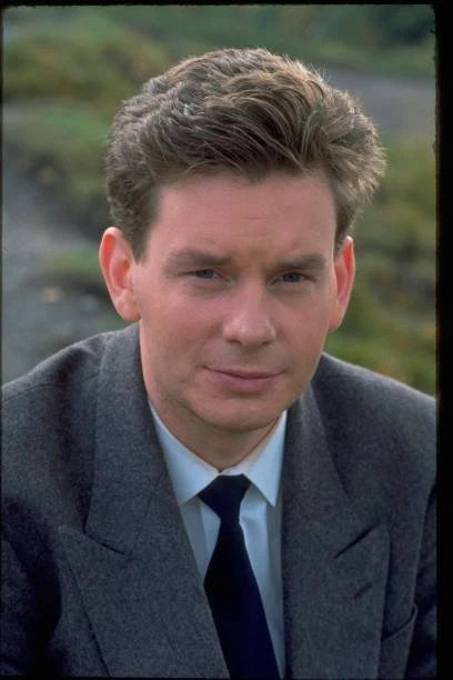 ACTOR JOHN GORDON Sinclair as Robert Wilson on sitcom An Actor'- TV Old ...